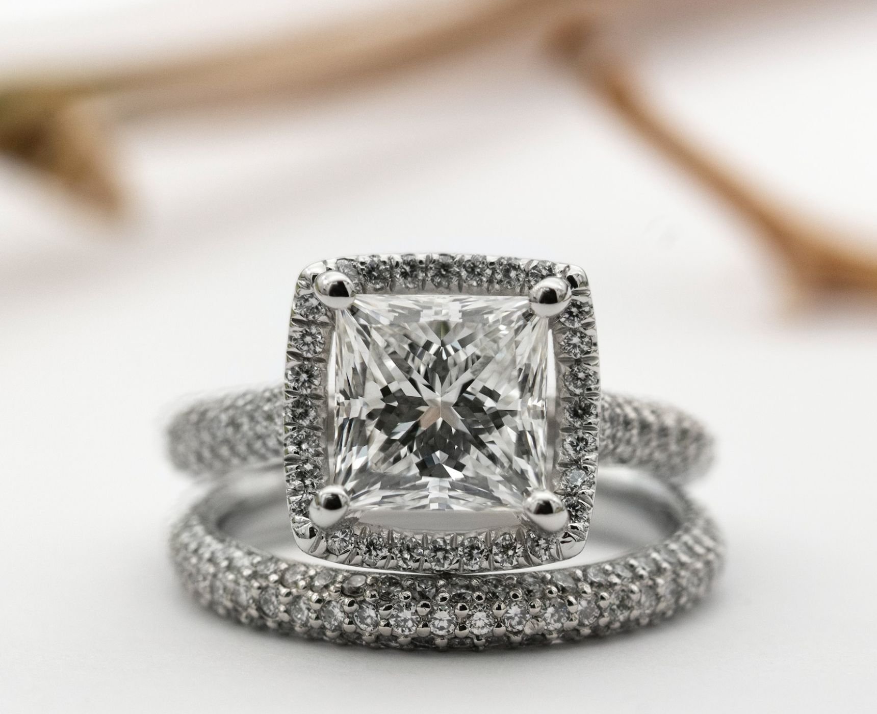 Guide To Buying Second Hand Diamond Rings | Ramsdens