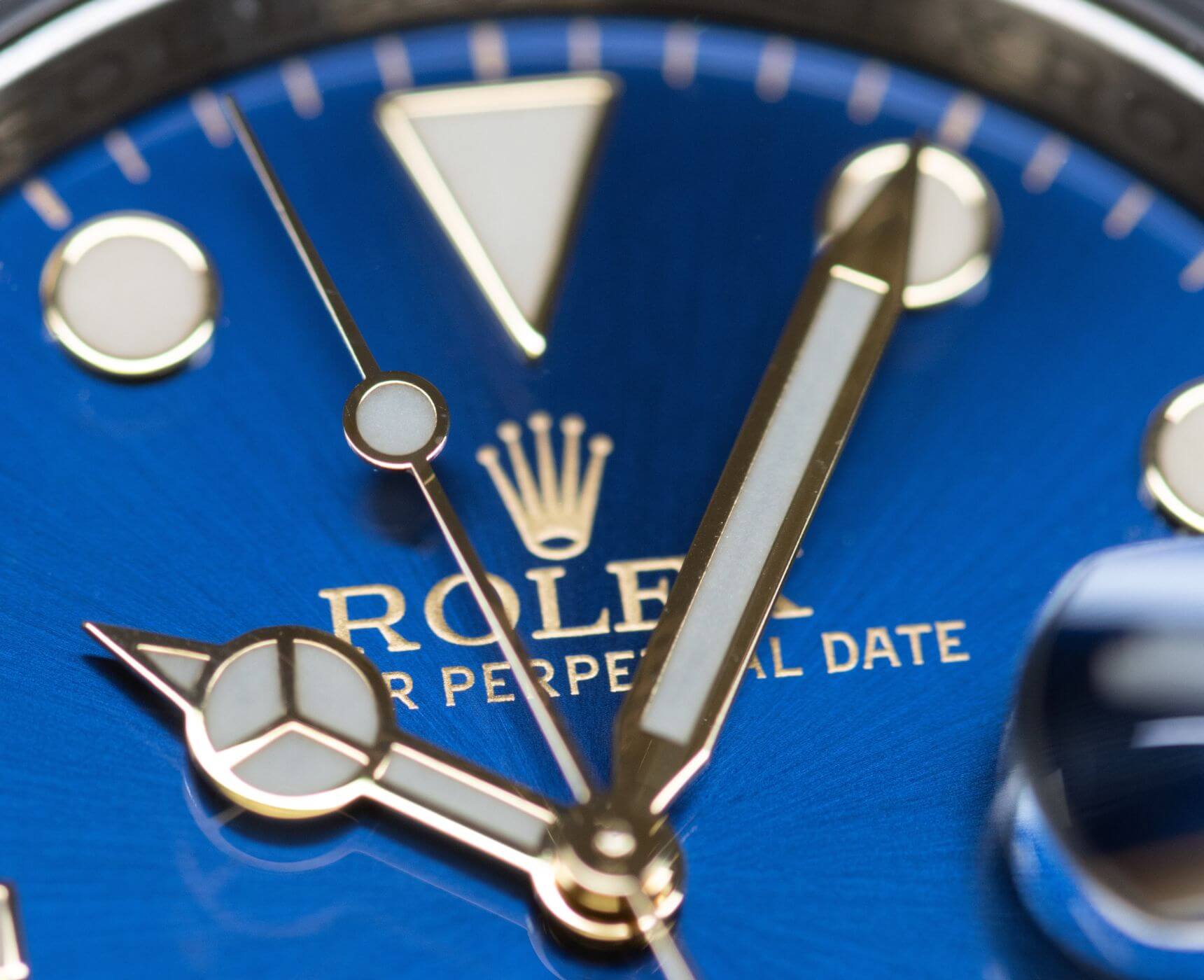 Spot a Authentic Rolex: The Ultimate Guide