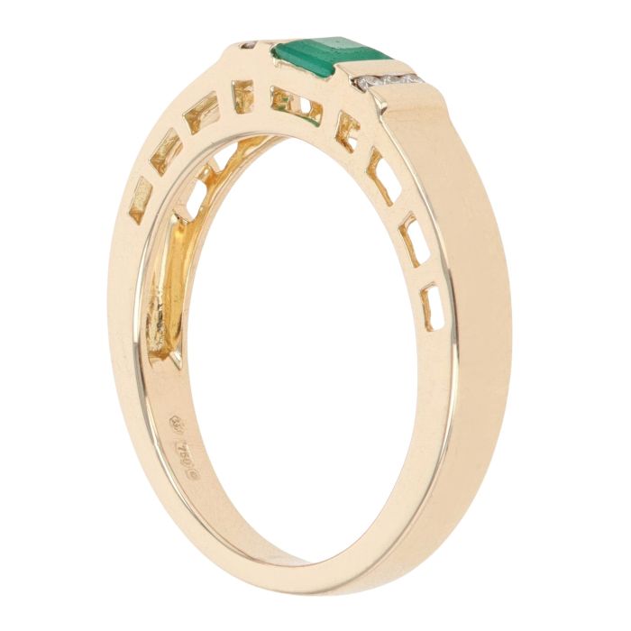 Emerald Rings – Free UK Delivery | Ramsdens Jewellery