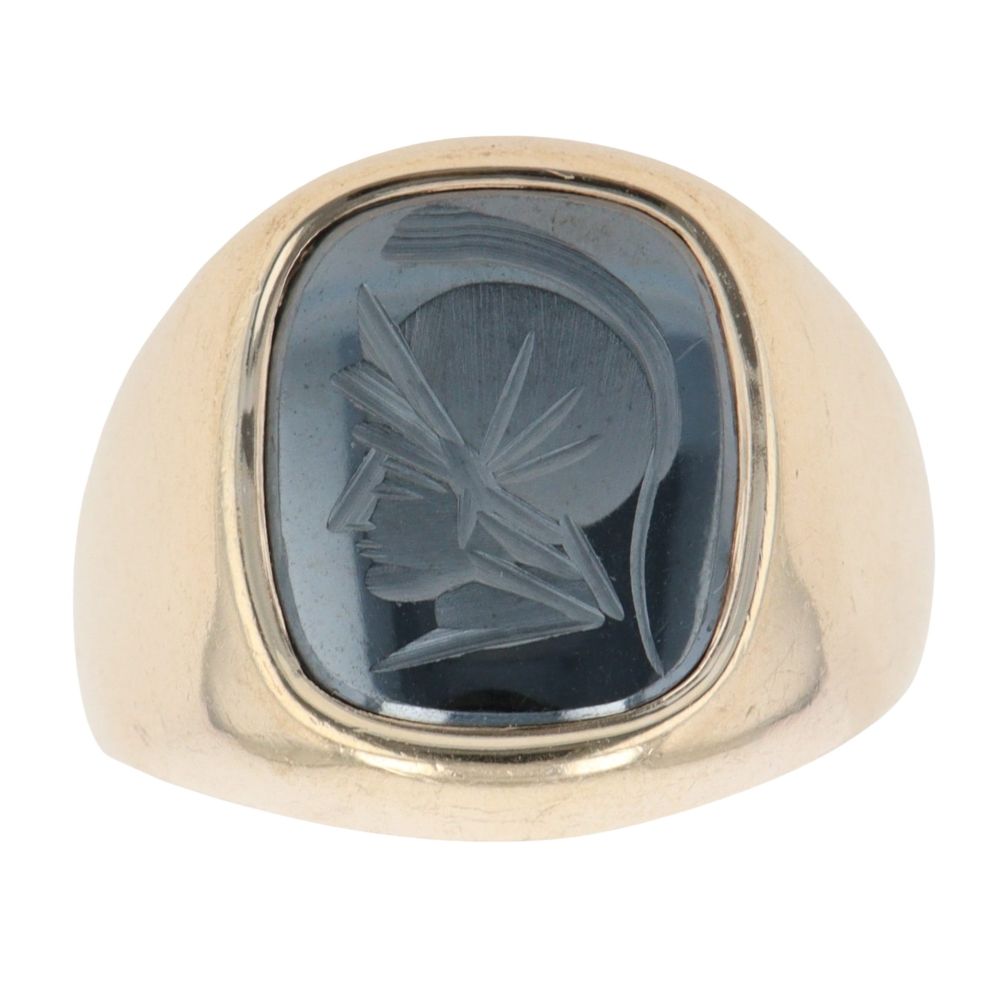 9ct Yellow Gold Hematite Centurion Signet Ring RAMS879361333010 ...