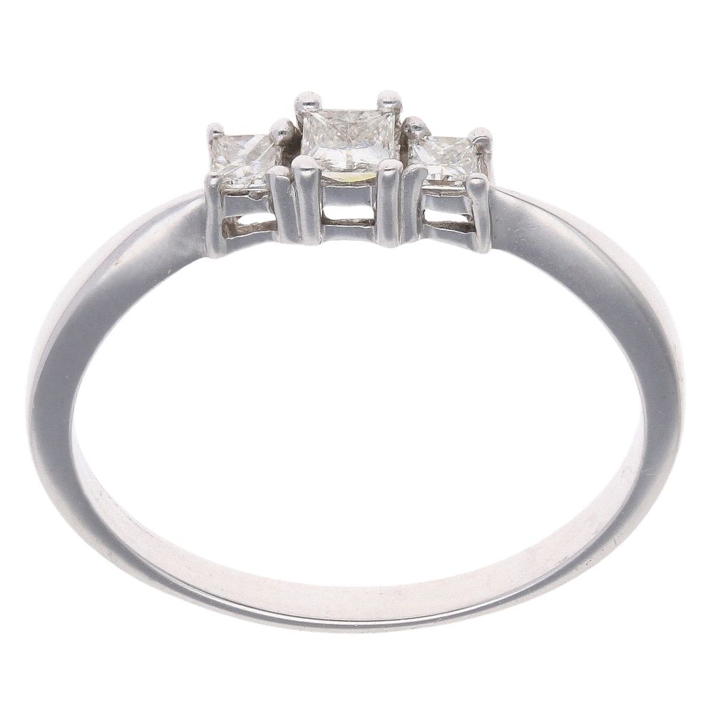 9ct White Gold 0.25ct Princess Cut Diamond Trilogy Ring ...