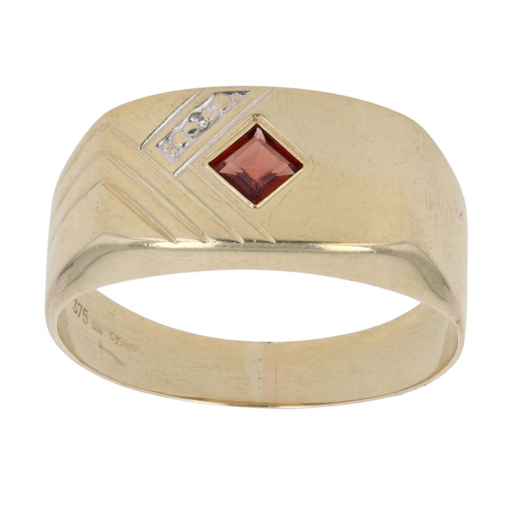 9ct Yellow Gold 0.01ct Diamond And Red Gemstone Signet Ring ...