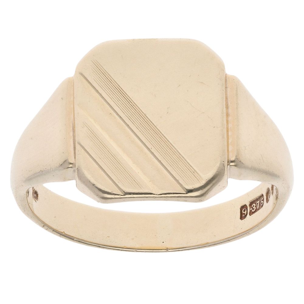 9ct Yellow Gold Patterned Signet Ring RAMS193356100013 | Ramsdens Jewellery