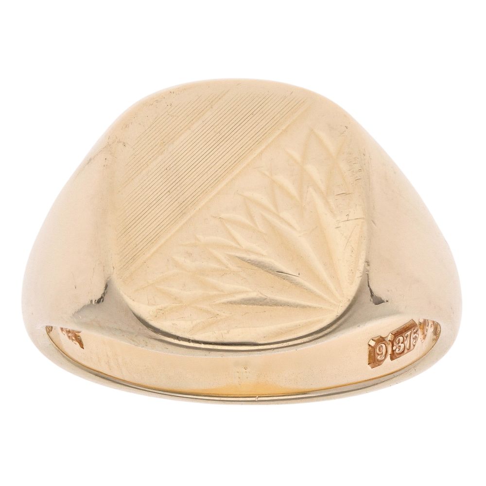 9ct Yellow Gold Patterned Signet Ring RAMS942348081003 | Ramsdens Jewellery