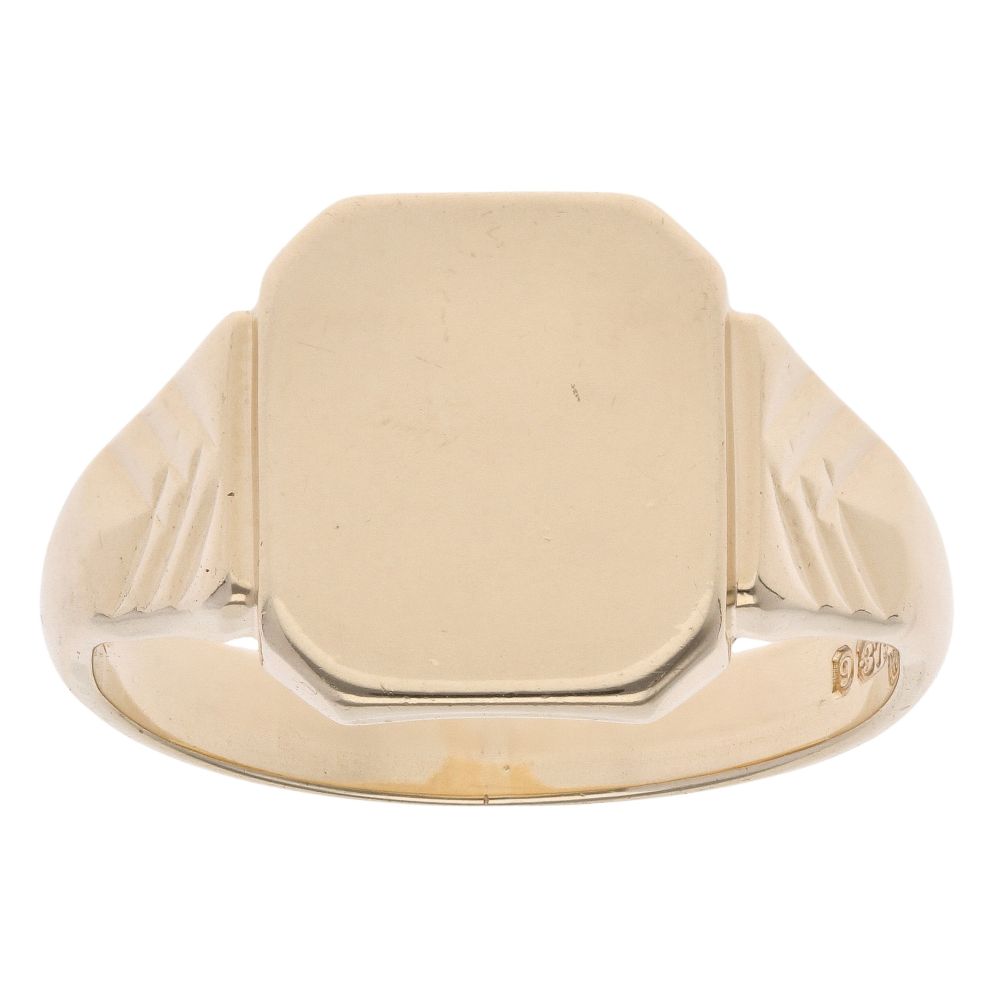 9ct Yellow Gold Patterned Signet Ring RAMS960345825001 | Ramsdens Jewellery