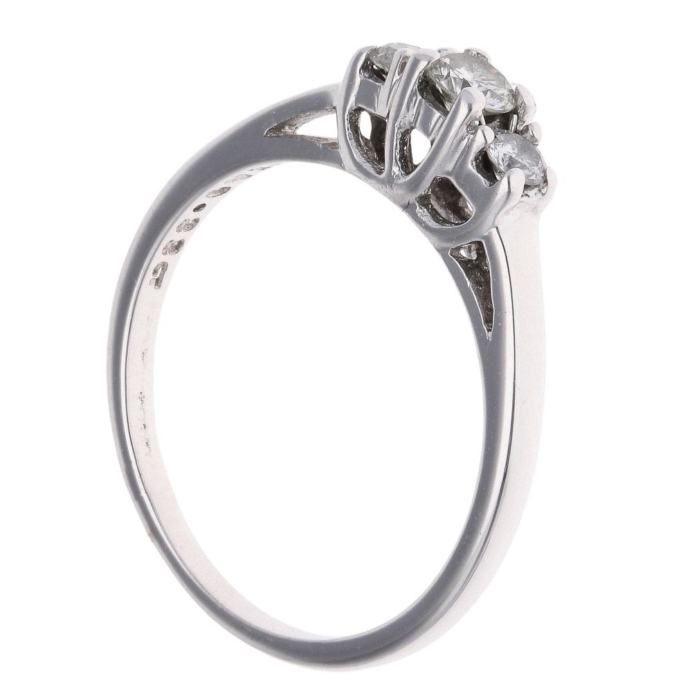 18ct White Gold 0.33ct Brilliant Cut Diamond Trilogy Ring ...