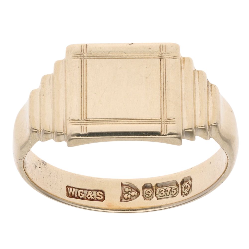 9ct Yellow Gold Patterned Signet Ring RAMS971357723002 | Ramsdens Jewellery