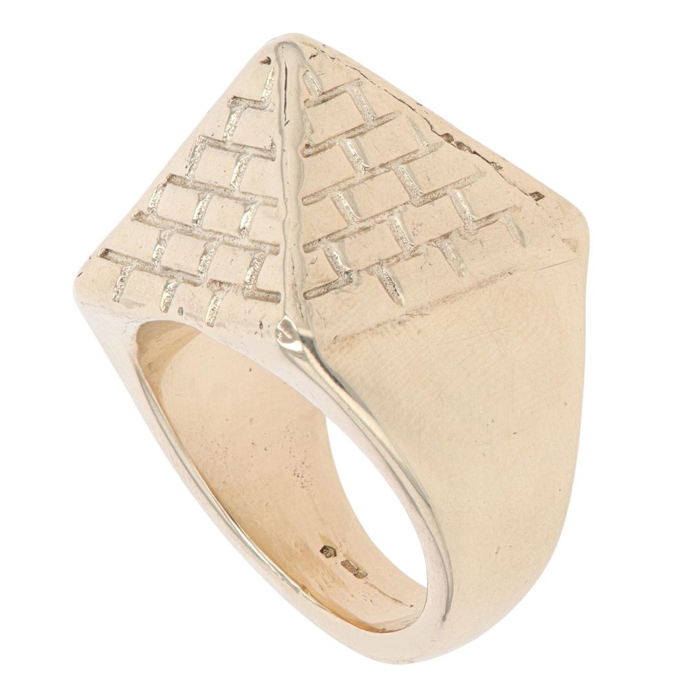 9ct Yellow Gold Pyramid Signet Ring RAMS915352370001 | Ramsdens Jewellery